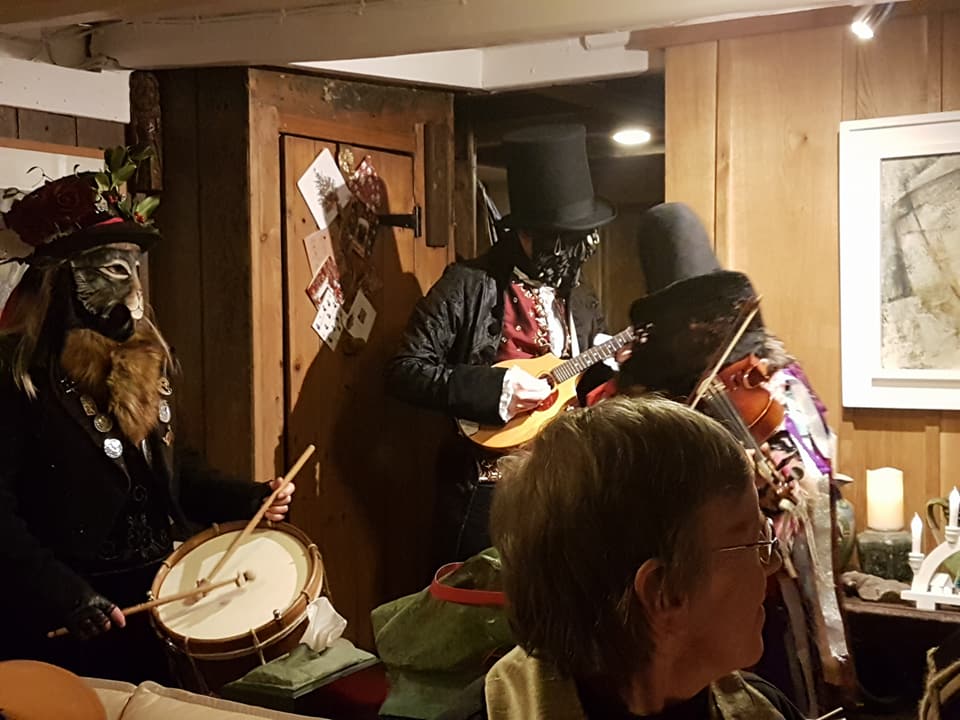 Guise Dancing – Cornish Trad